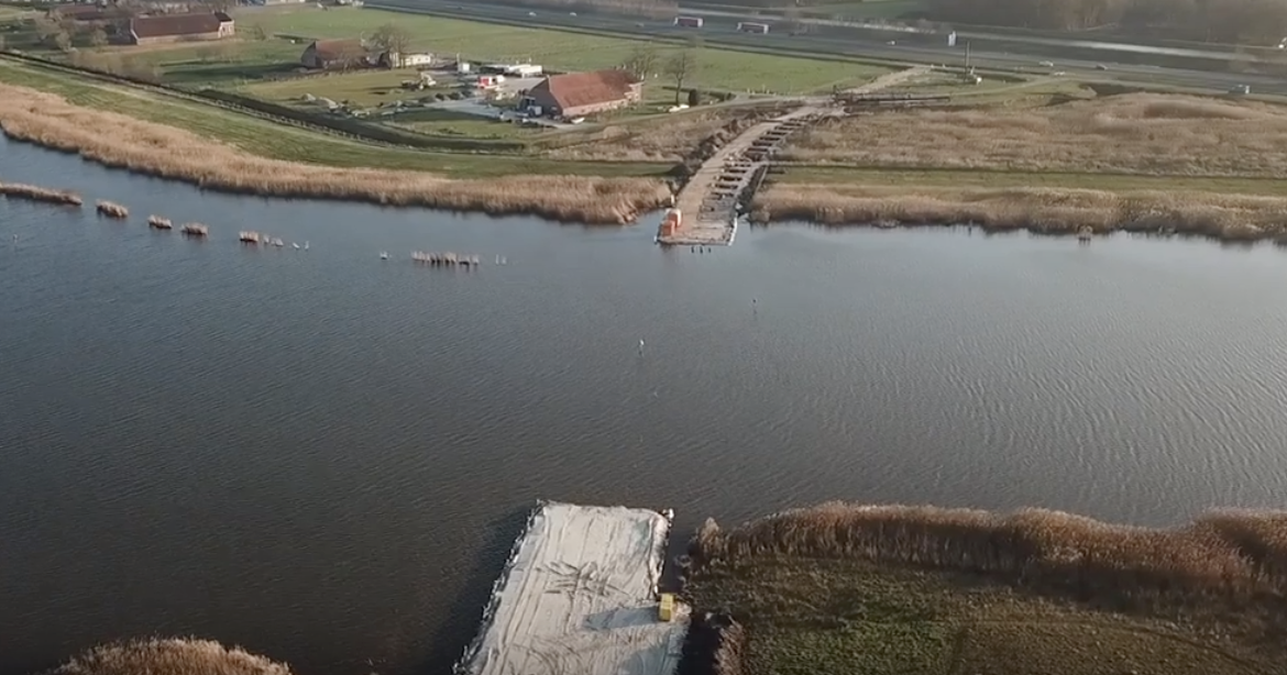 Eerste heipalen zitten in de grond voor Blauwe Loper (video ... Eerste heipalen zitten in de grond voor Blauwe Loper (video ...